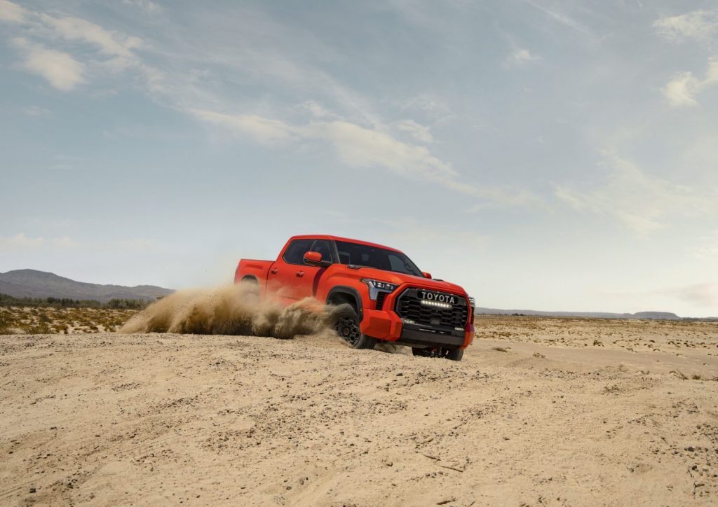 2022 Toyota Tundra vs. 2022 Ram 1500 Comparison: Full-Size Truck ...