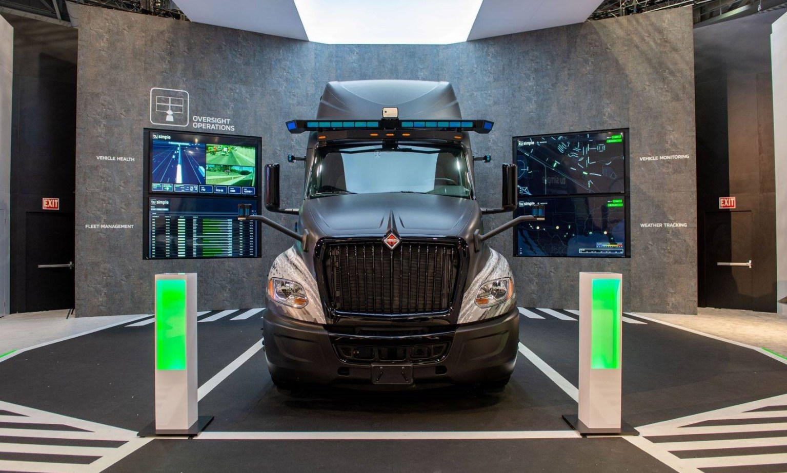 Truck Driver Shortage: Self-Driving Robot Trucks Could Solve the Problem