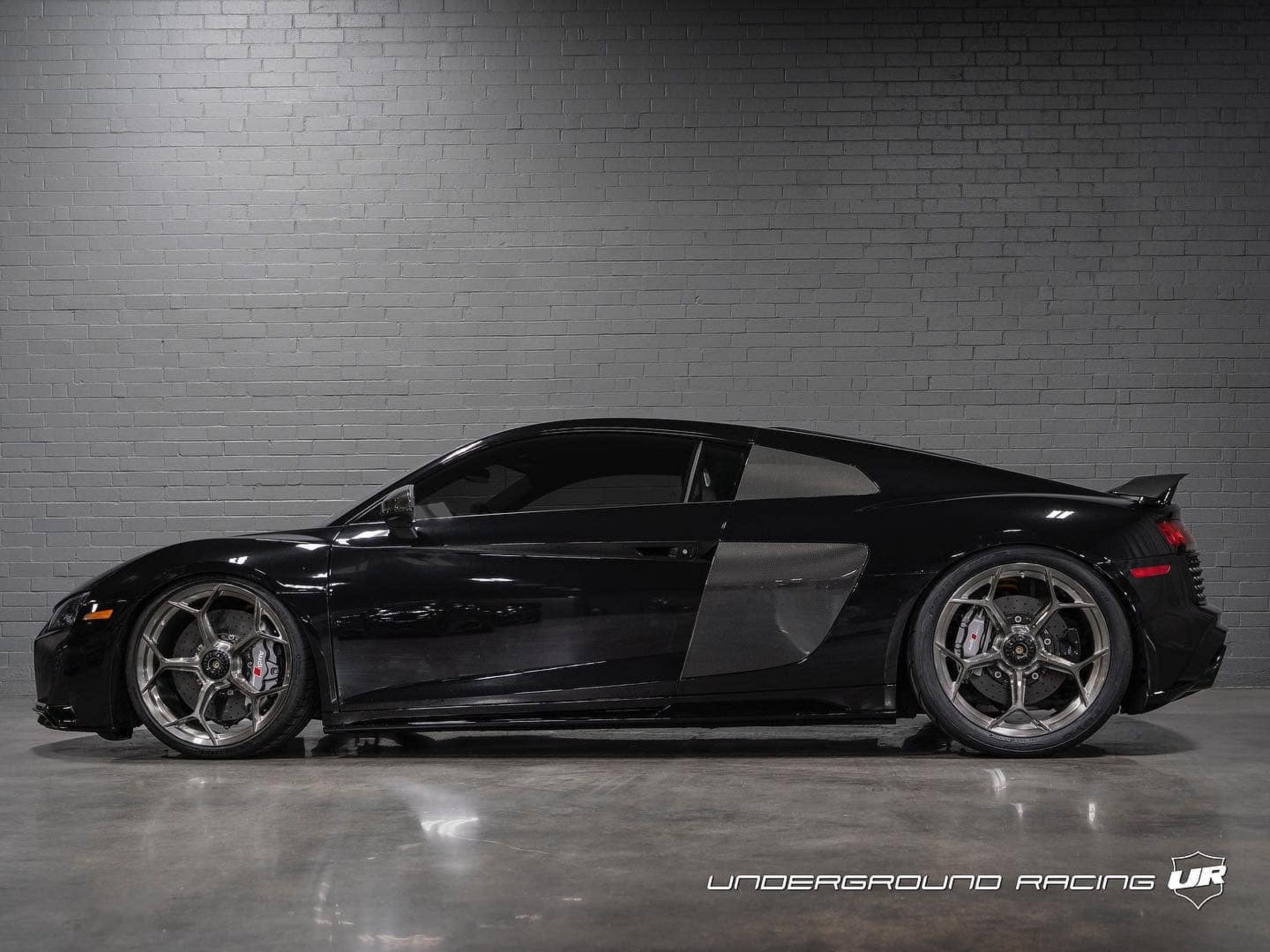 Underground Racing Audi R8: 1500 Hp and 6 Gated Speeds