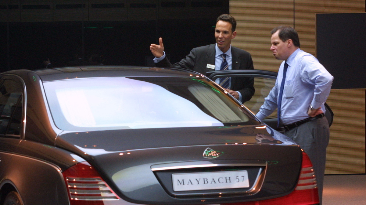 Save Money With Tips for Negotiating With a Car Dealer, According to U ...