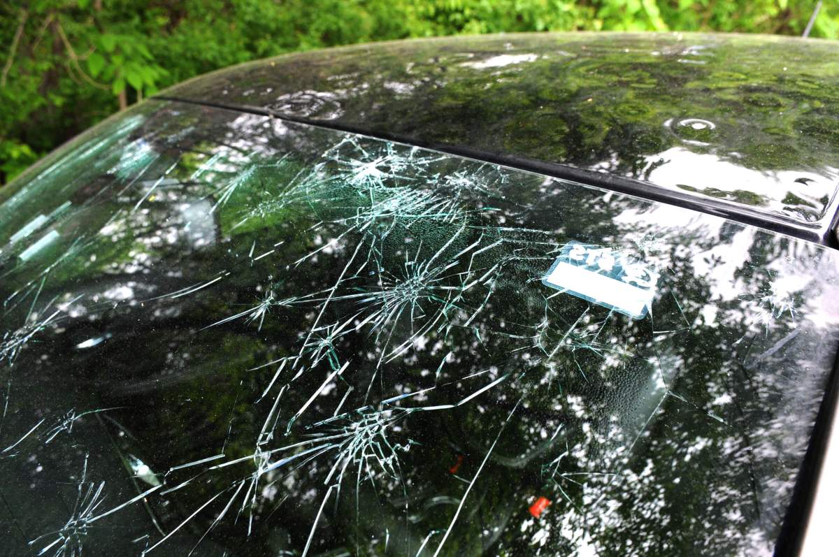 Is it Dangerous to Drive With a Cracked Windshield?