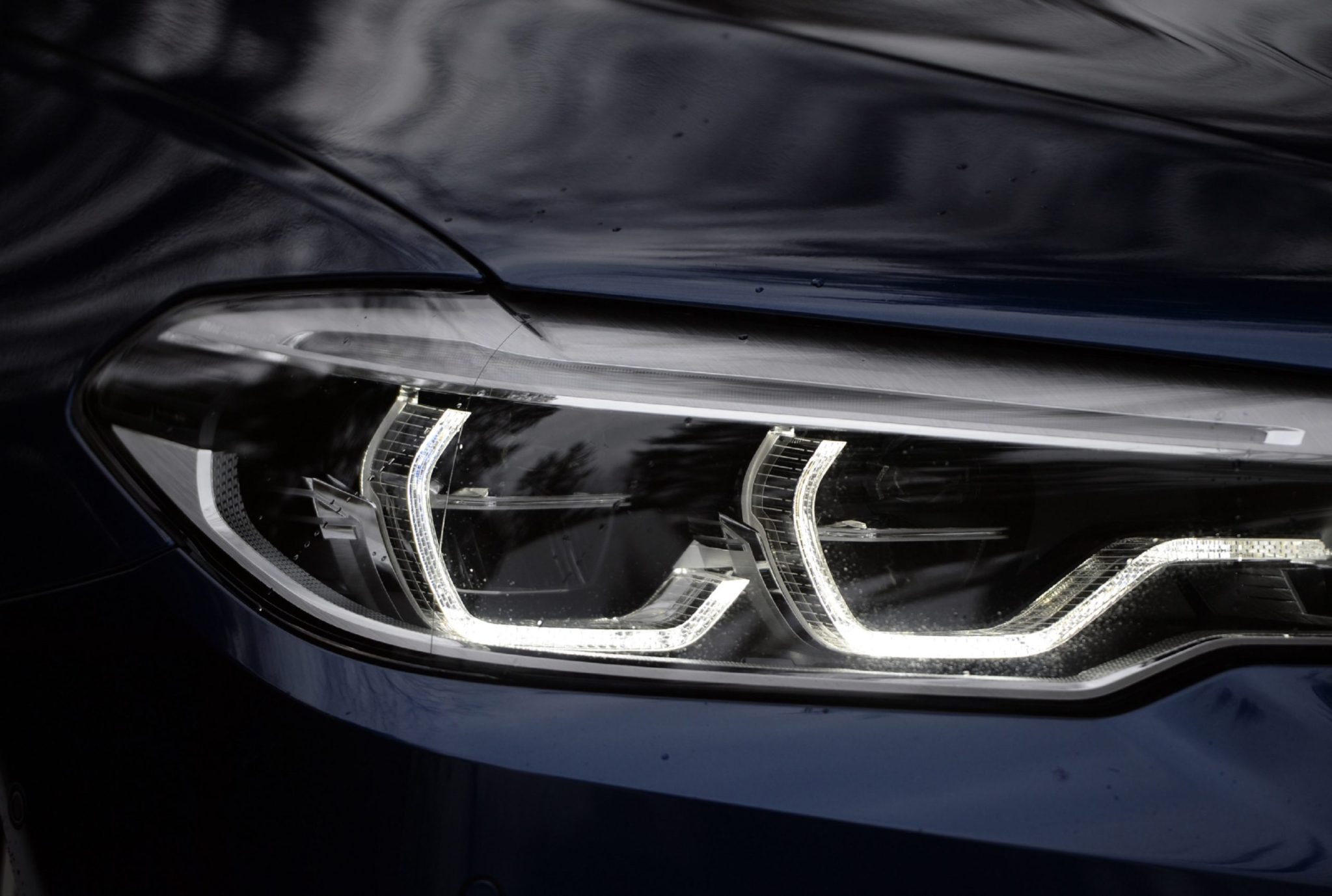 Are Adaptive Headlights the Same as Automatic High Beams?