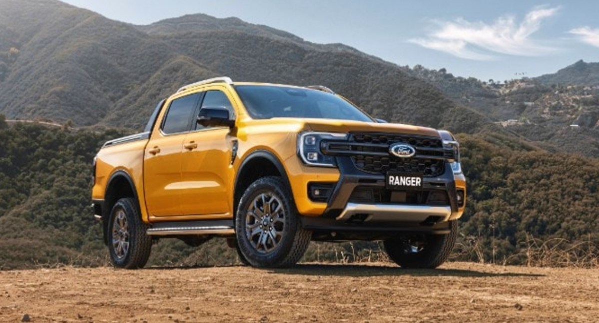 J.D. Power's Best Midsize Truck Is Edmunds' Worst