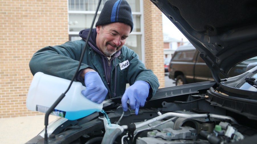 6 Car Fluids You Should Check In the Summertime