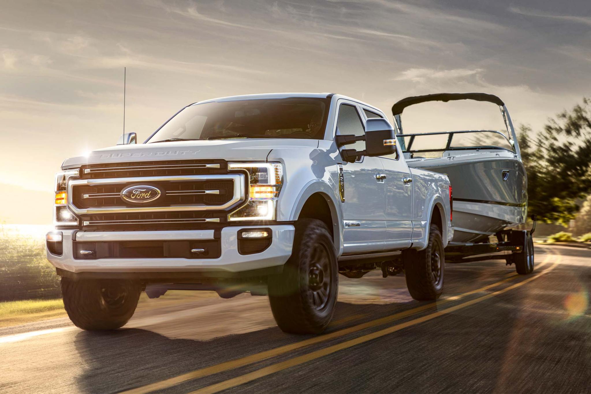 2023 Ford F-250 Super Duty Getting New 6.8-Liter Monster V8