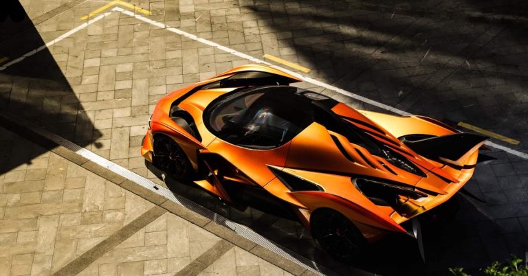 Insane 'Carbon Dragon' Apollo Evo Makes Rare Appearance