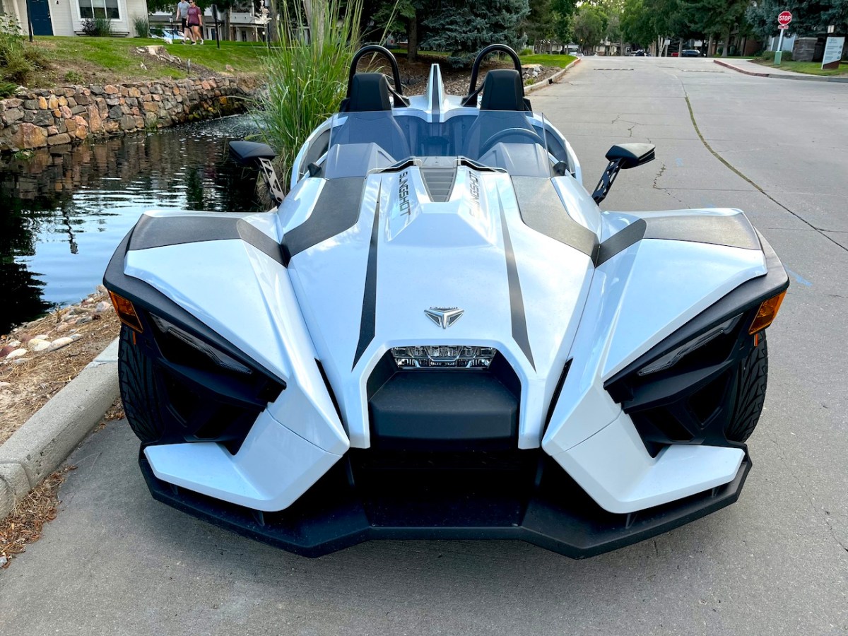 2022 Polaris Slingshot SL First Drive: A Raucous and Rowdy Good Time