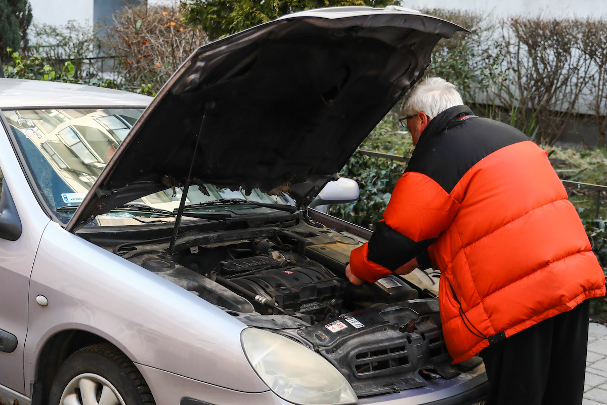 5 Reasons You Should Use an Engine Cleaner