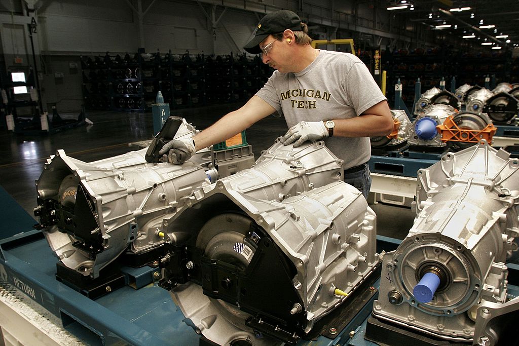 5 Common Transmission Problems Truck Owners Should Know About