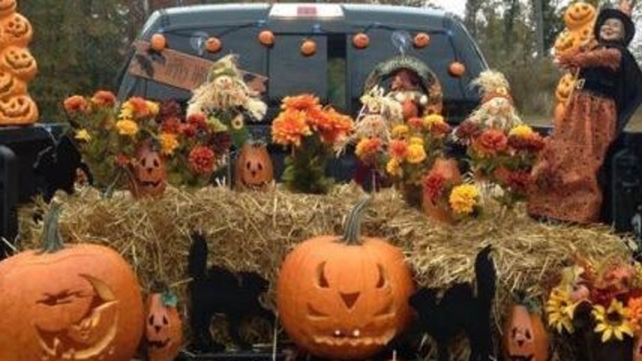 6 Amazing Trunk or Treat Ideas to Dress up Your Ride for Halloween