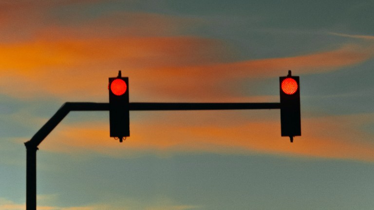 DC Bans Right Turns at Red Lights: Will Other Cities Follow?