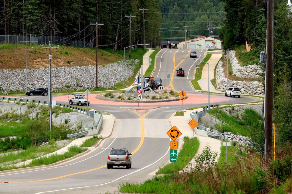 Roundabout and Traffic Circle Rules You Should Never Break
