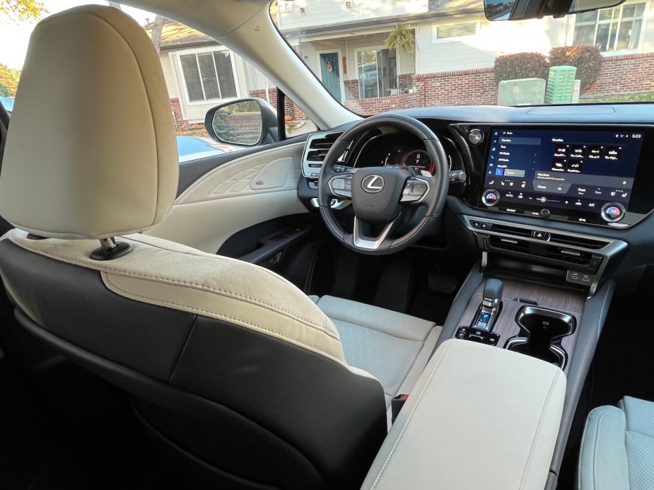 2023 Lexus RX Review: An Elegant New Take on an Old Favorite