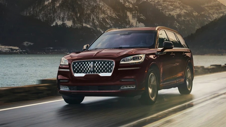 What SUV Does Dwight Drive in Tulsa King?