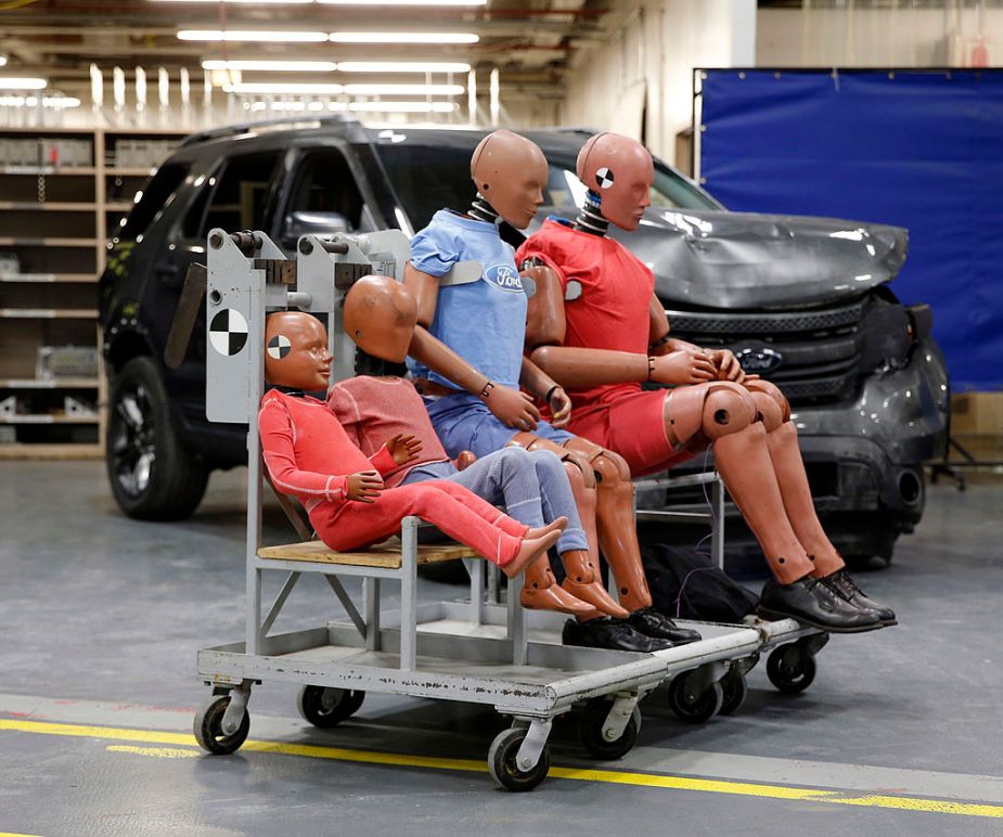 These 9 SUVs Scored Terribly In IIHS Crash Tests
