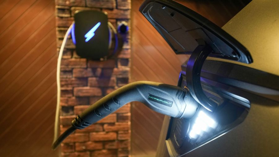 How Much Does It Cost to Build and Install a Level 2 Electric Vehicle ...