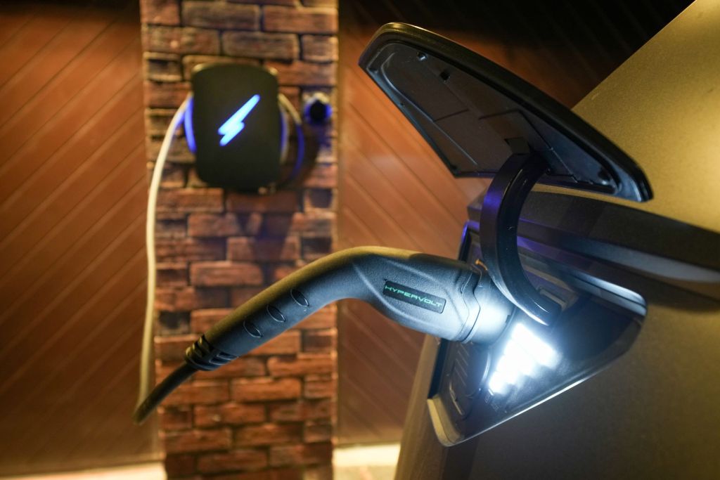 How Much Does It Cost to Build and Install a Level 2 Electric Vehicle ...