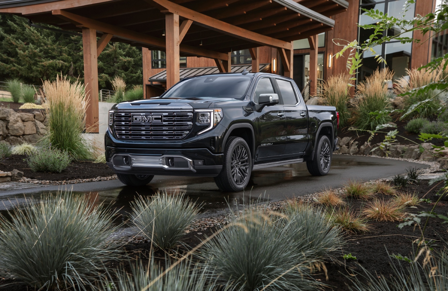 3 Luxury Pickup Trucks Under $90,000 With More Features