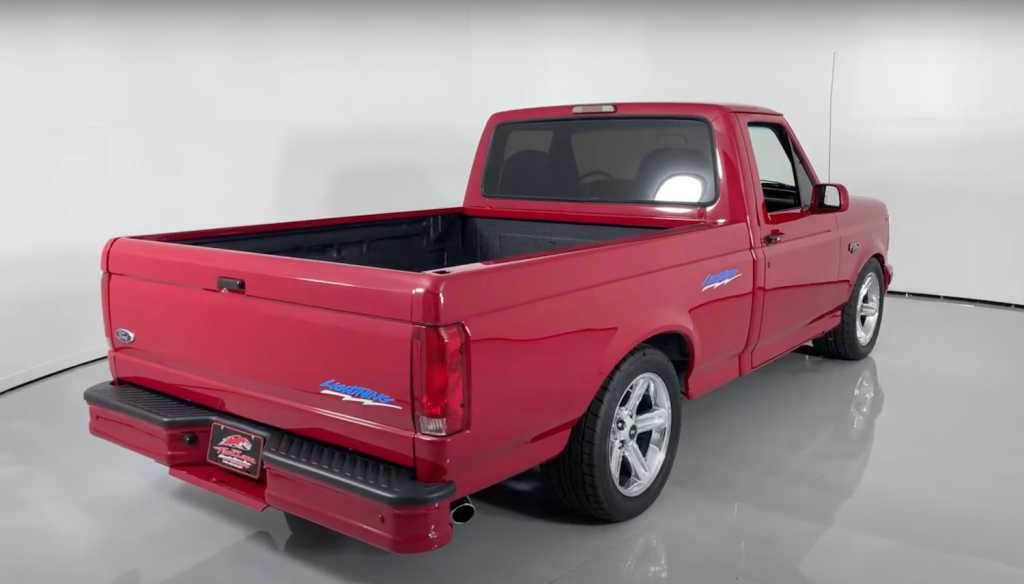The Original Ford F-150 SVT Lightning Was Never the World's Fastest Truck