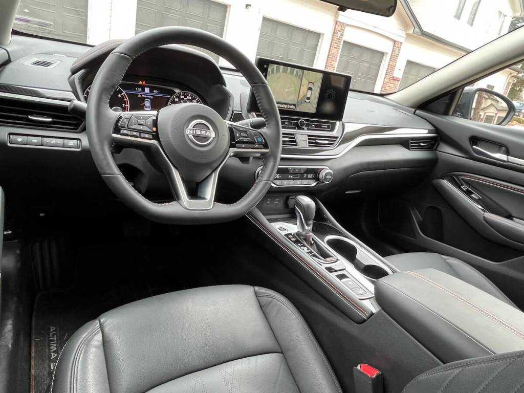 5 of our Favorite Features on the 2023 Nissan Altima SR VC-Turbo