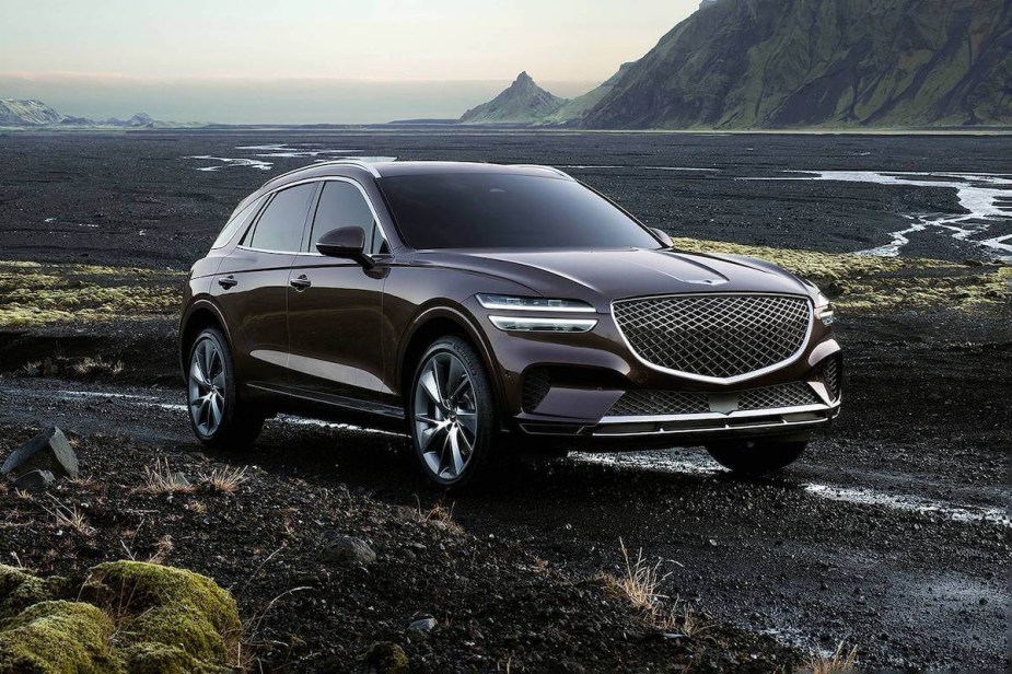 What's the Difference Between a Genesis GV70 and GV80 SUV?