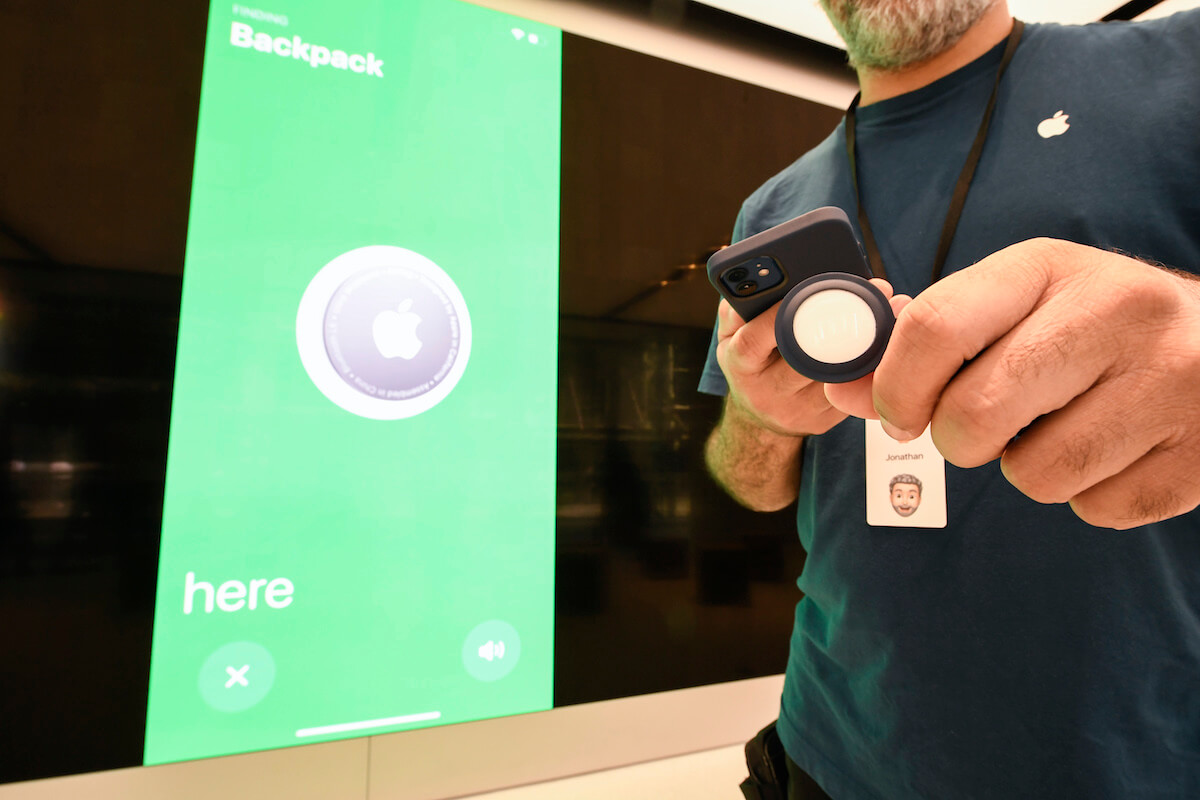 How to Know if an Apple AirTag Is Tracking Your Car - MotorBiscuit