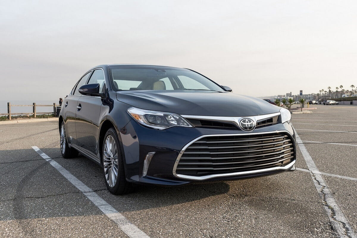 5 Least Problematic Used Toyota Avalon Model Years Trusted By Owners