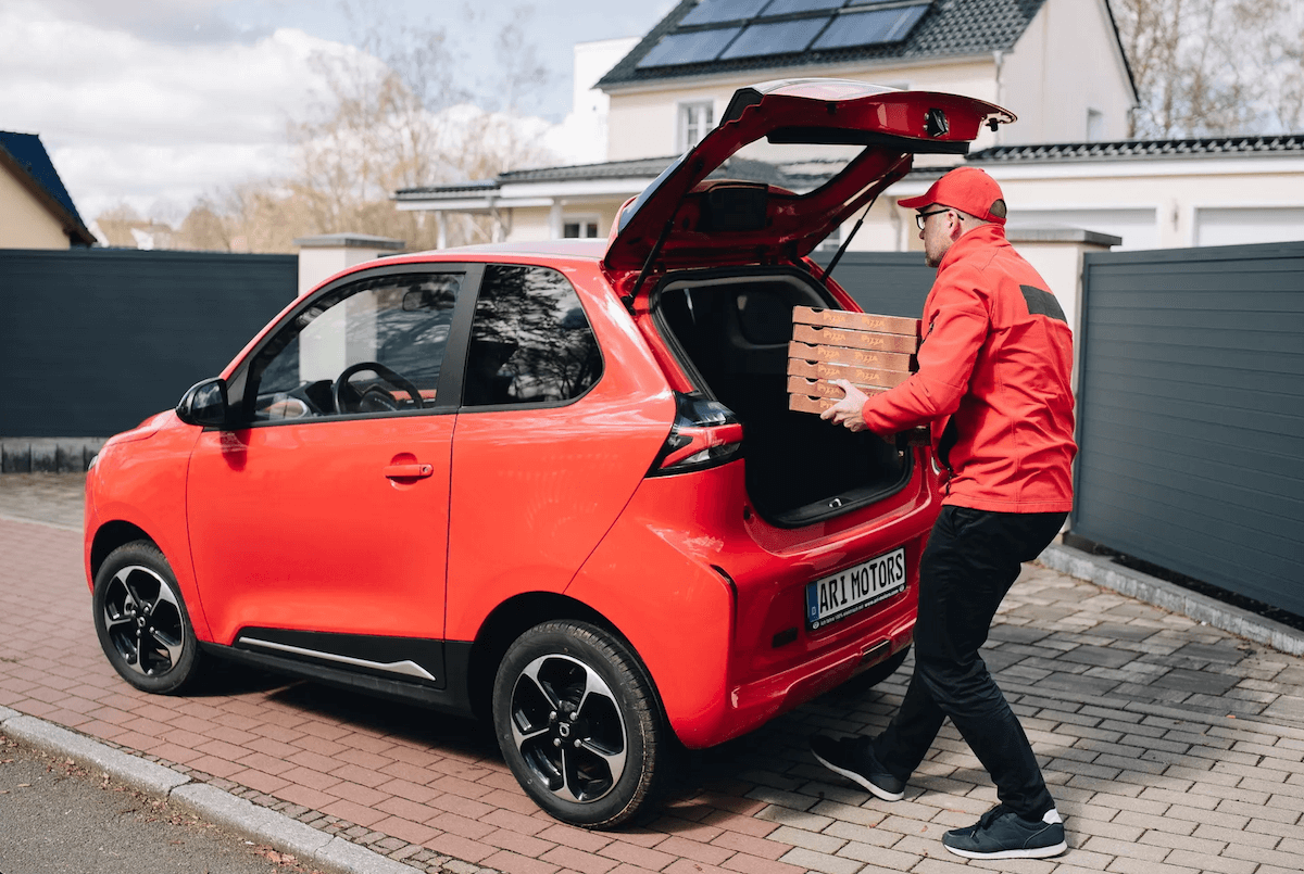 Smallest Van in the World? The New Ari 902 EV