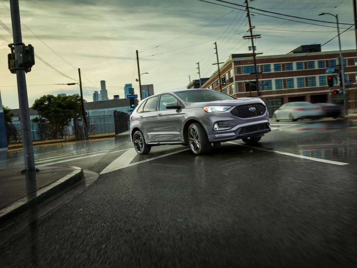 How Much Does a Fully Loaded 2023 Ford Edge Cost?