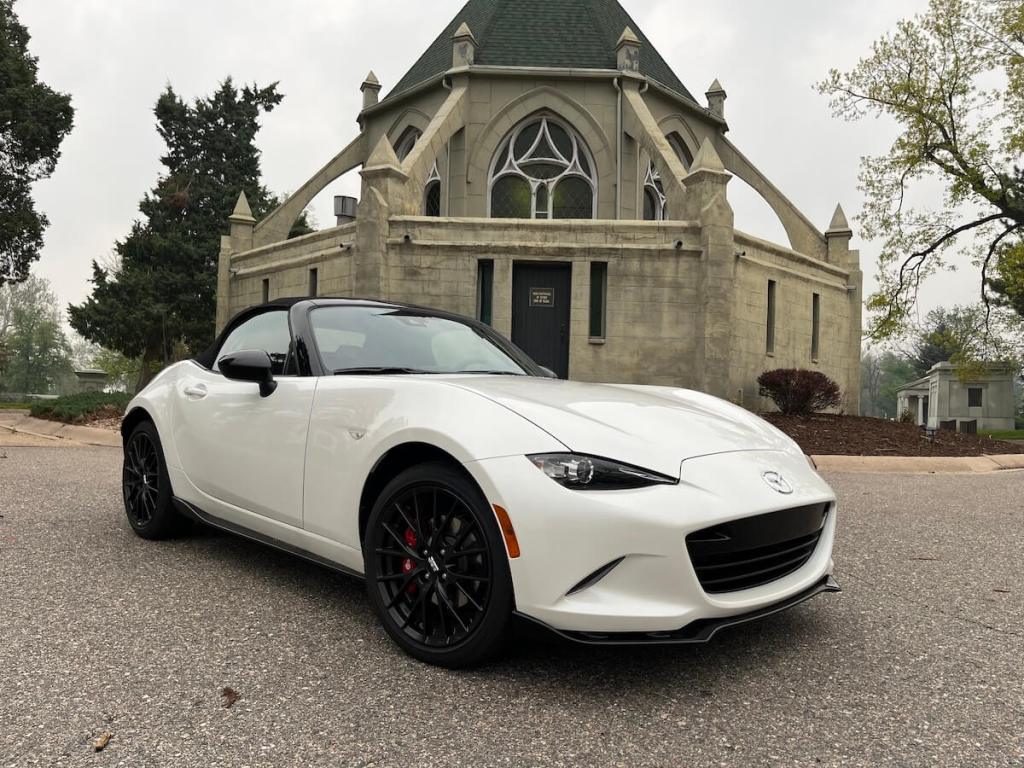 4 Reasons the 2023 Mazda MX-5 Club Is a Better Choice Over the Miata RF