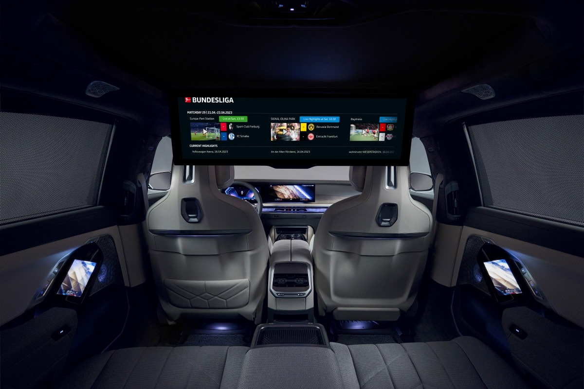 Does the BMW 7 Series Have Too Much Tech?