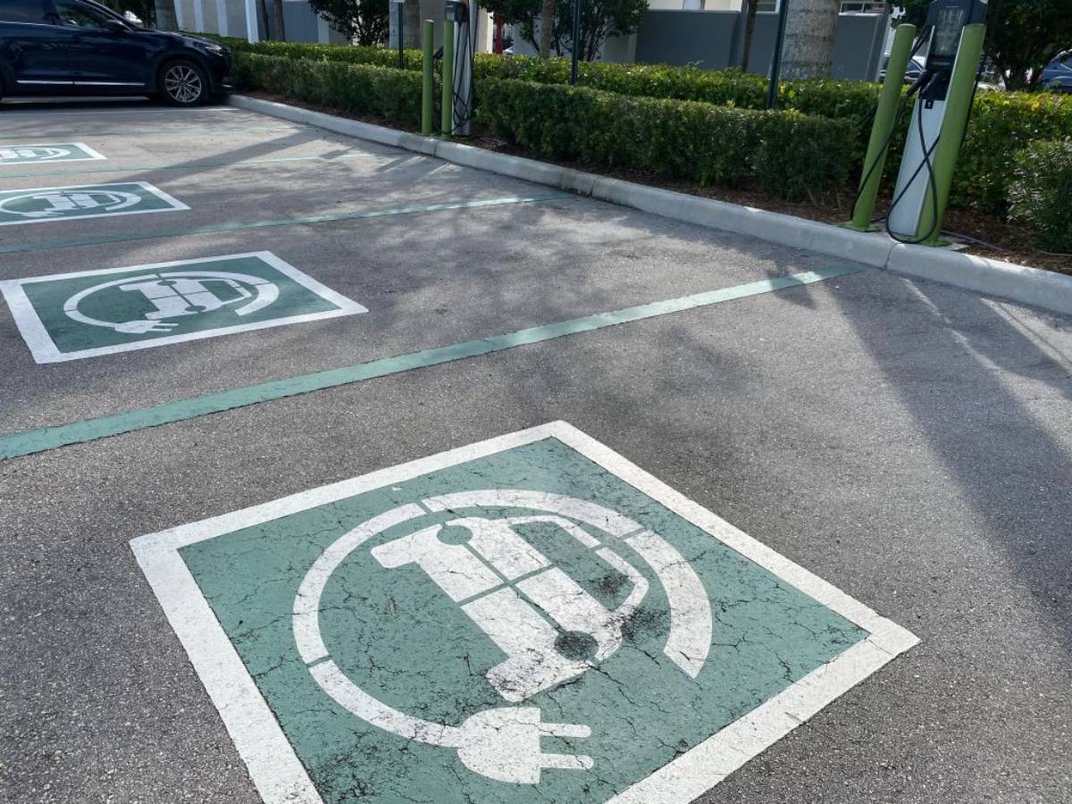 New Data Reveals Sentiments About EVs Could Be Regressing