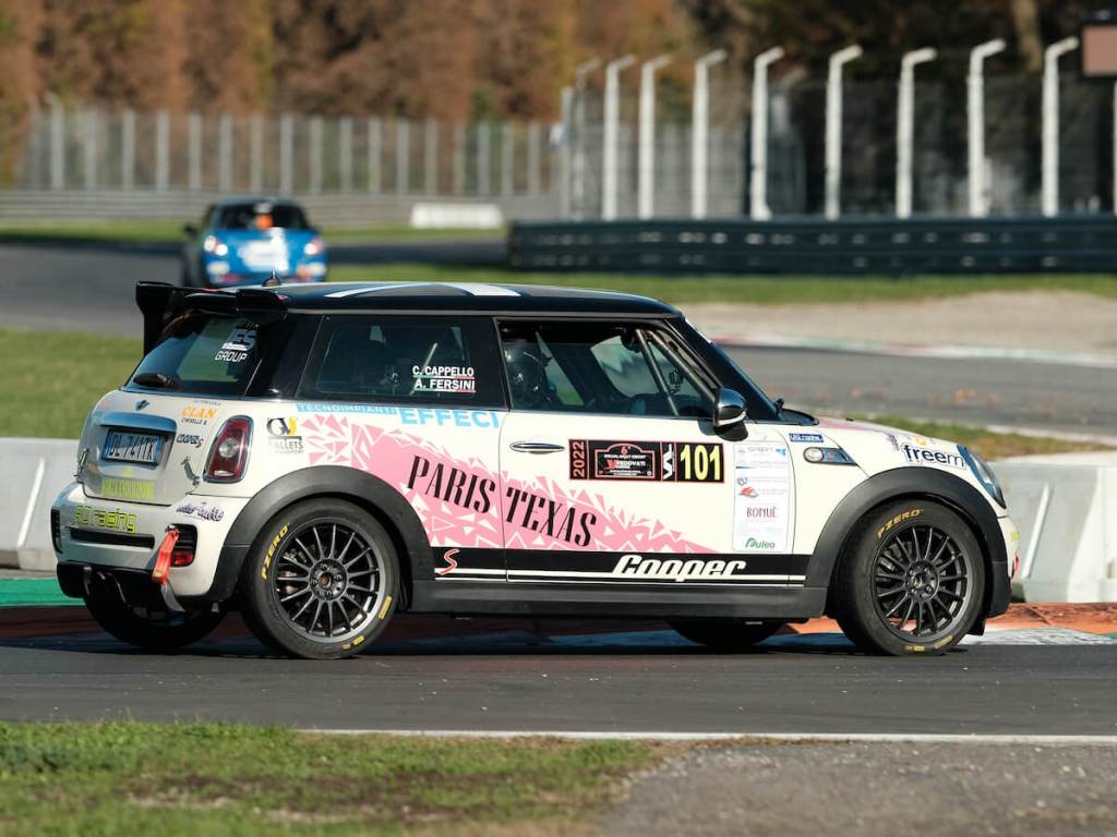 Is a Mini Cooper the Best Car for Autocross Racing?