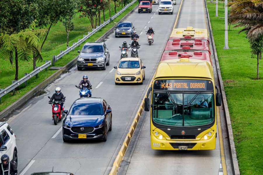 Is It Actually Legal for Motorcycles to Ride Between Lanes of Slow ...