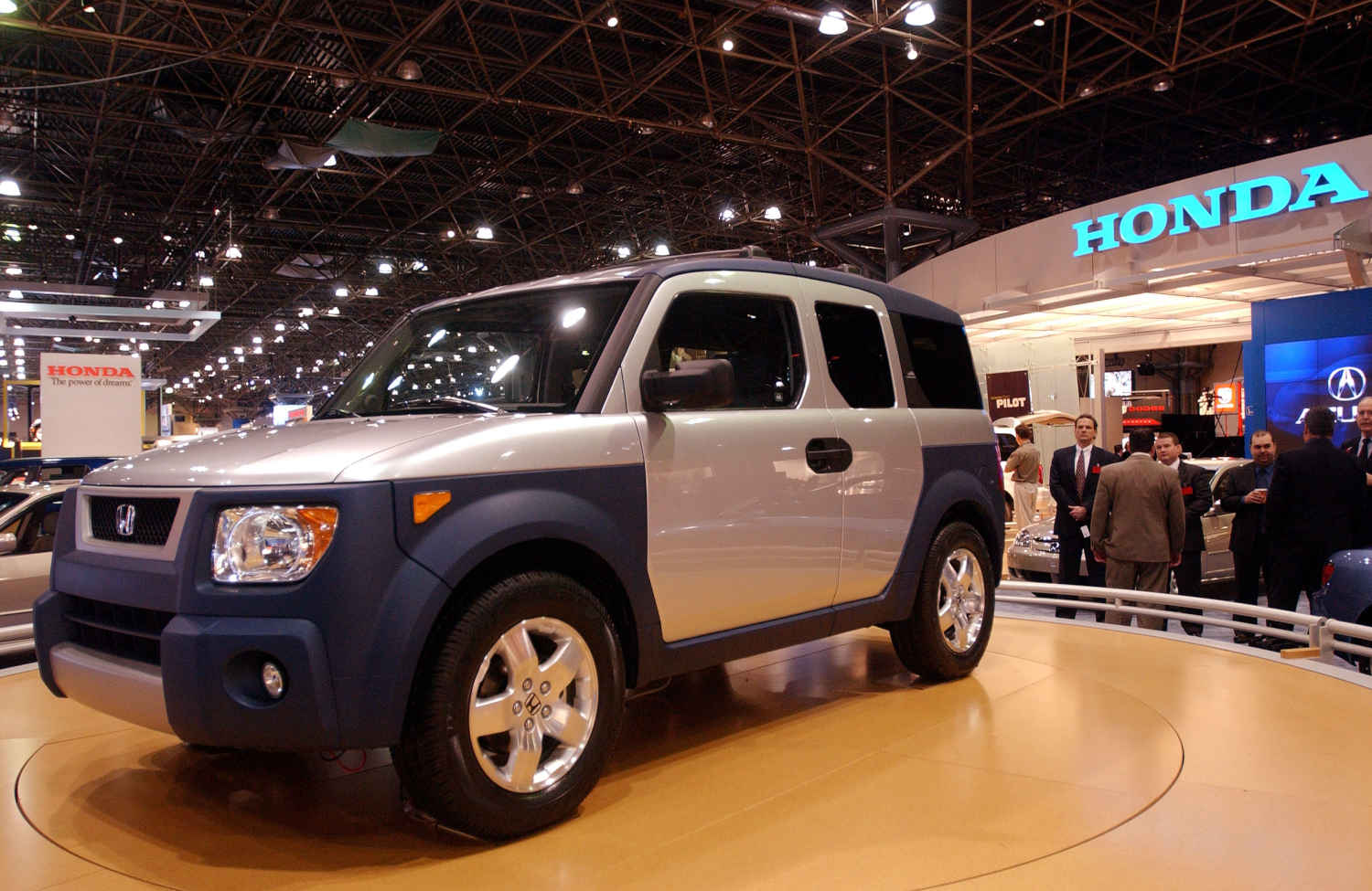 1 Weird Honda SUV Is Among the Longest-Lasting Vehicles Hitting 250,000 ...
