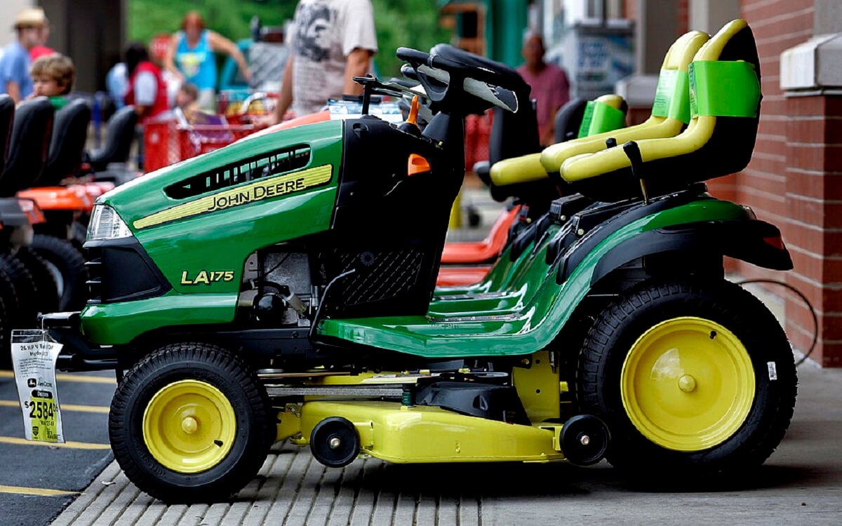 First-Time Lawn Mower Buyer? Here's How To Pick the Right Mower for ...