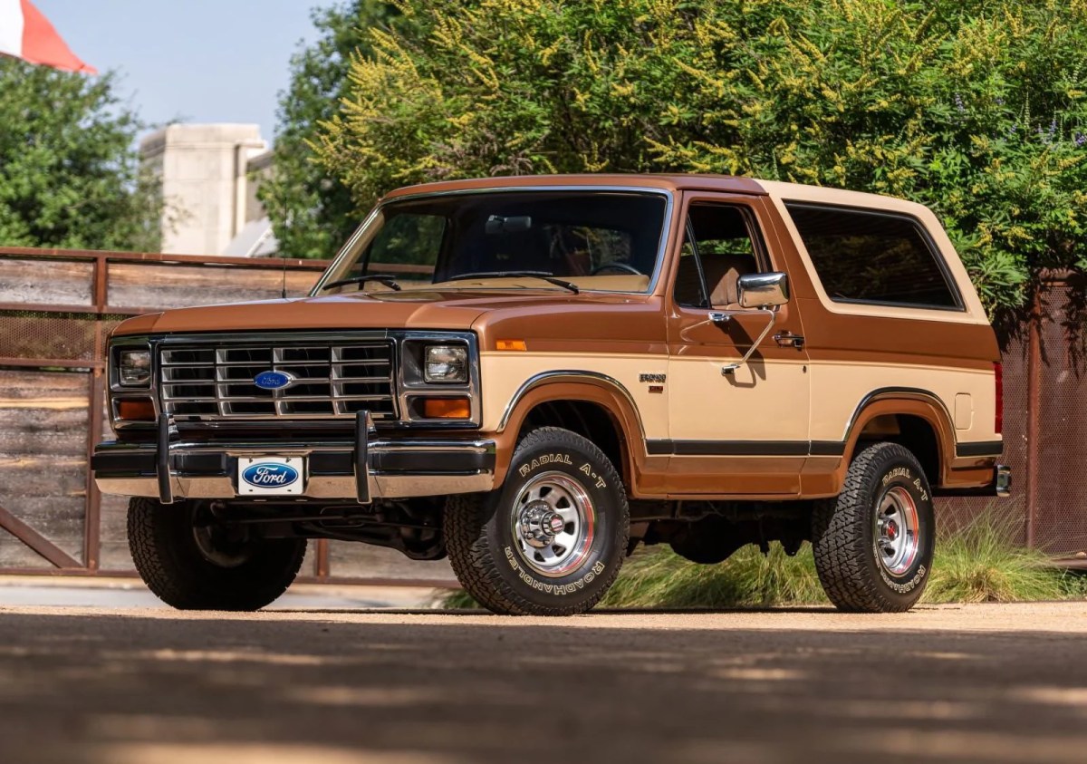 This Crazy Low-Mileage Vintage Ford Bronco Was Made To Take All Your Money