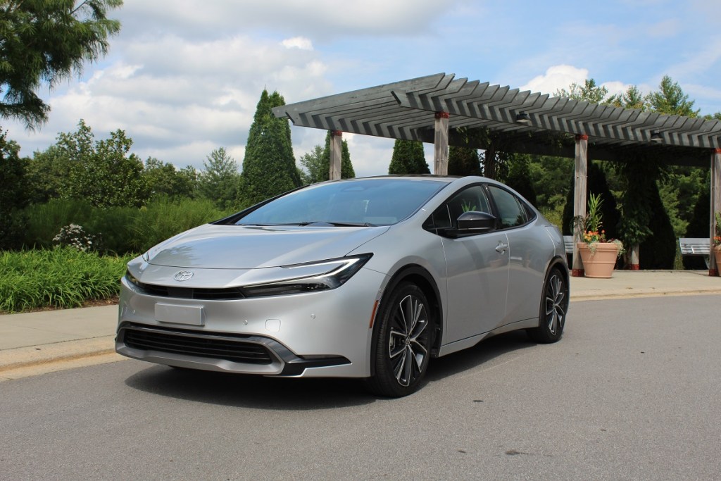 3 Pros and 3 Cons With Driving the 2023 Toyota Prius Every Day