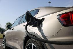 4 Ways to Remove a Stuck Charging Cable That Won’t Unplug From Your EV