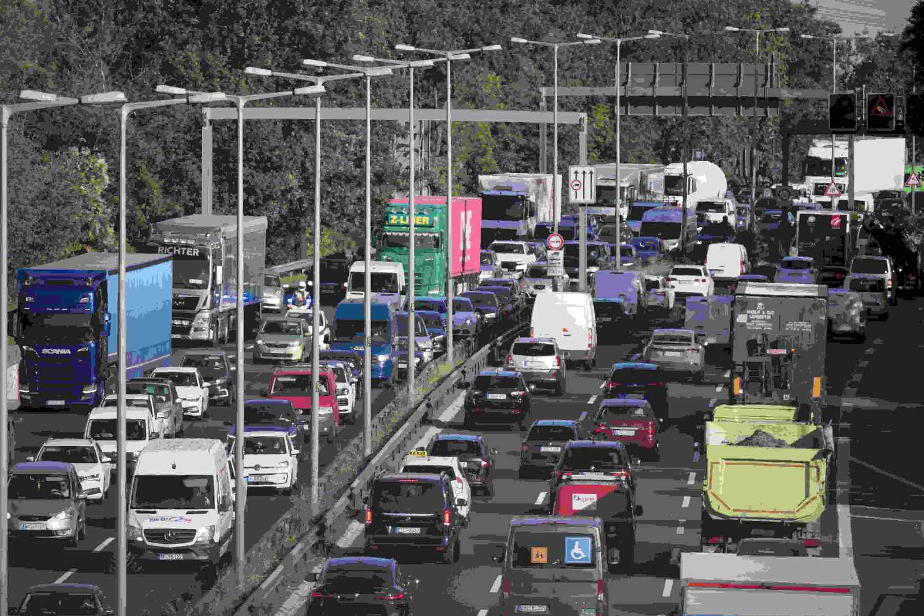 Top 5 Reddit Car Communities for You to Burn Hours of Free Time