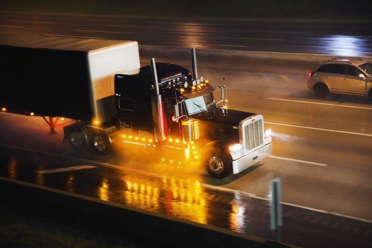 How Fast Can a Big Rig Go? Truck Driver Tests the Limit in High-Speed ...