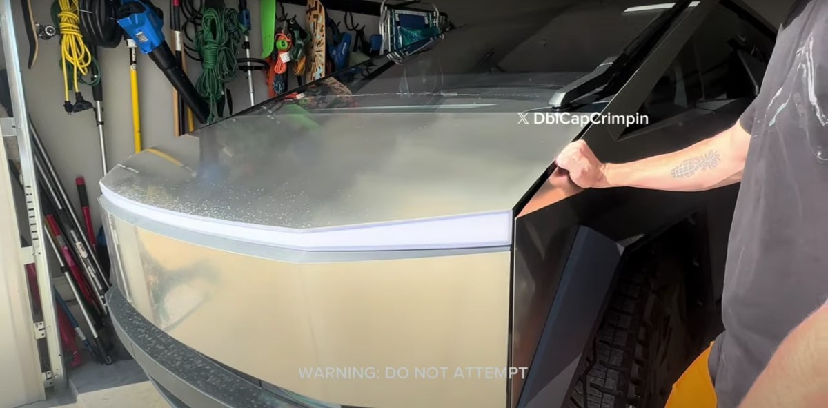 Horror Ensues as a Tesla Cybertruck Frunk Crushes Fingers