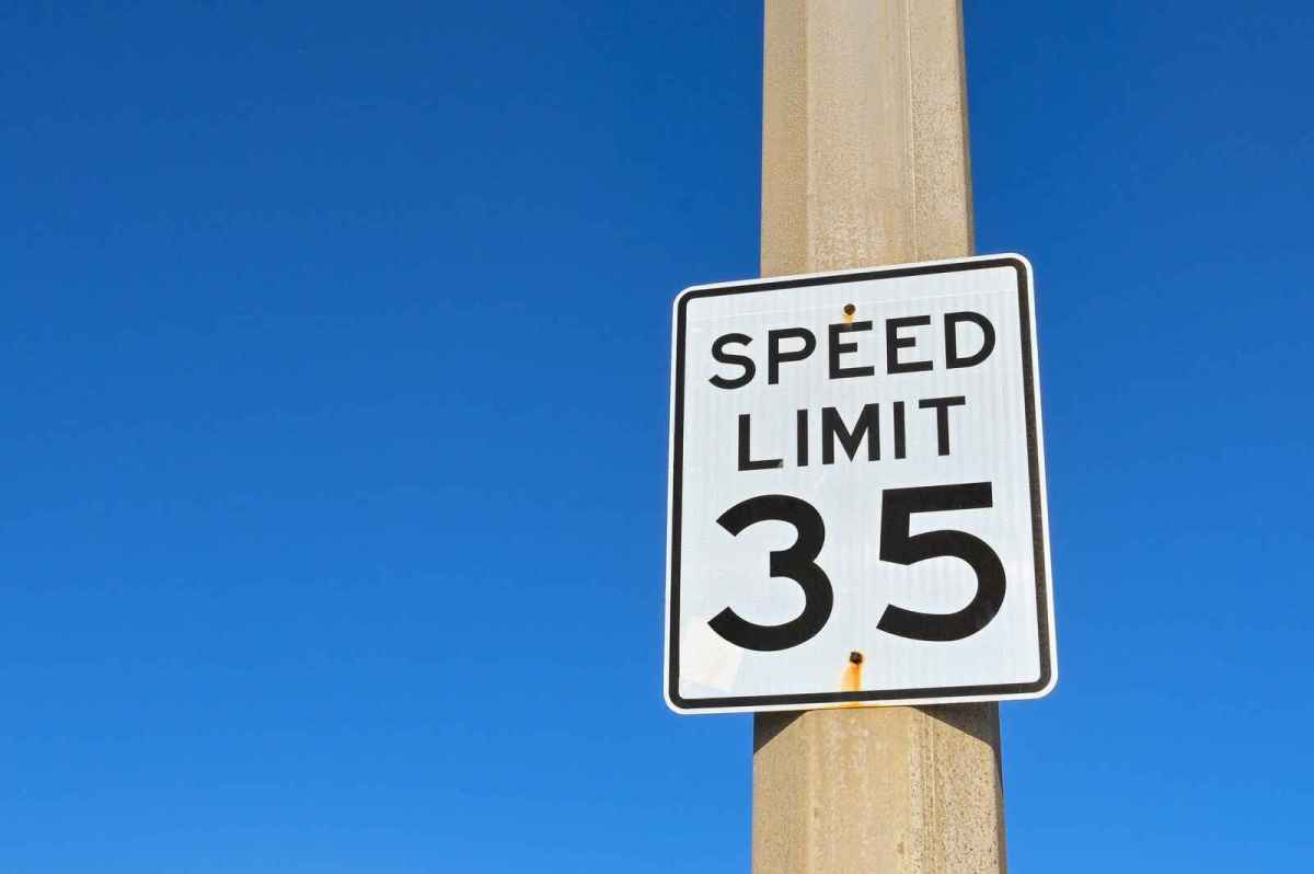 The First U.S. Speed Limit Law Dates Back to 1652 and Inflicted a Steep ...