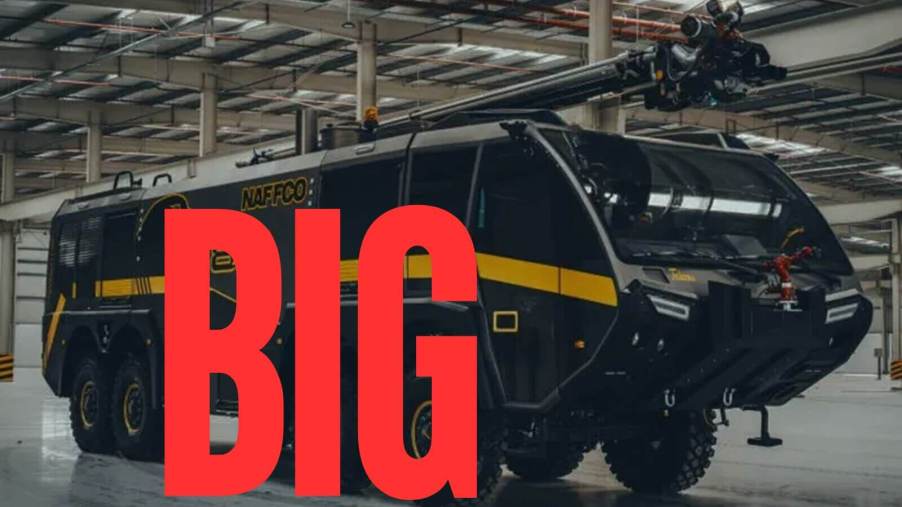 The Biggest Airport Fire Truck in the World Might Re-Ignite Your ...