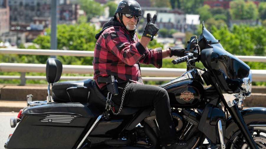 Can You Ride a Motorcycle With an Open Carry or Concealed Carry Gun?
