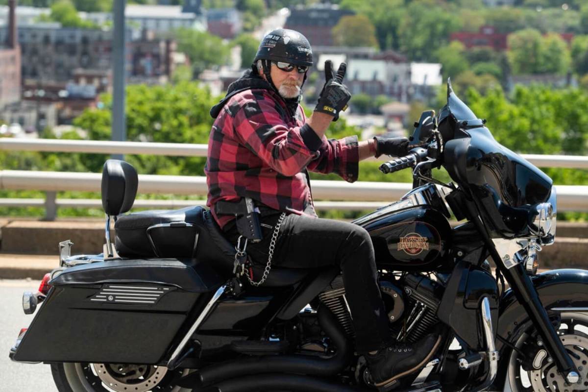 Can You Ride a Motorcycle With an Open Carry or Concealed Carry Gun?
