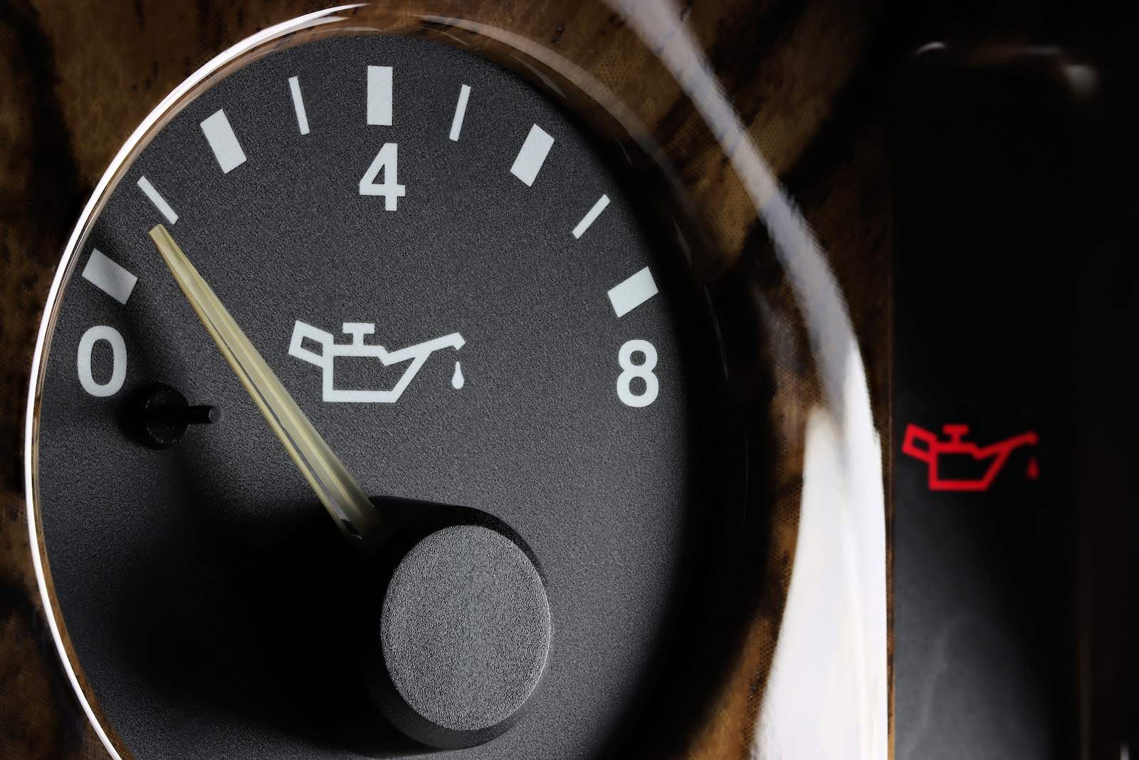 A High Oil Pressure Gauge Might Mean the End of Your Engine - MotorBiscuit