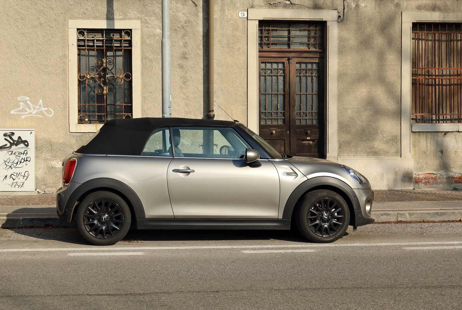 Some Convertible Owners Feel Safer Leaving Their Cars Unlocked ...