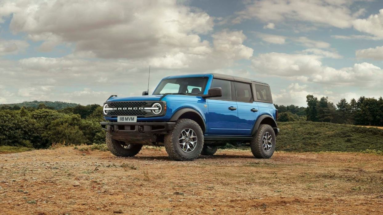 The Ford Bronco and Its Mini Me Struggle Against Declining Sales