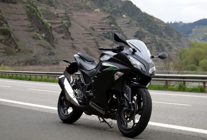 15 Motorcycles with Outstanding Fuel Efficiency - MotorBiscuit